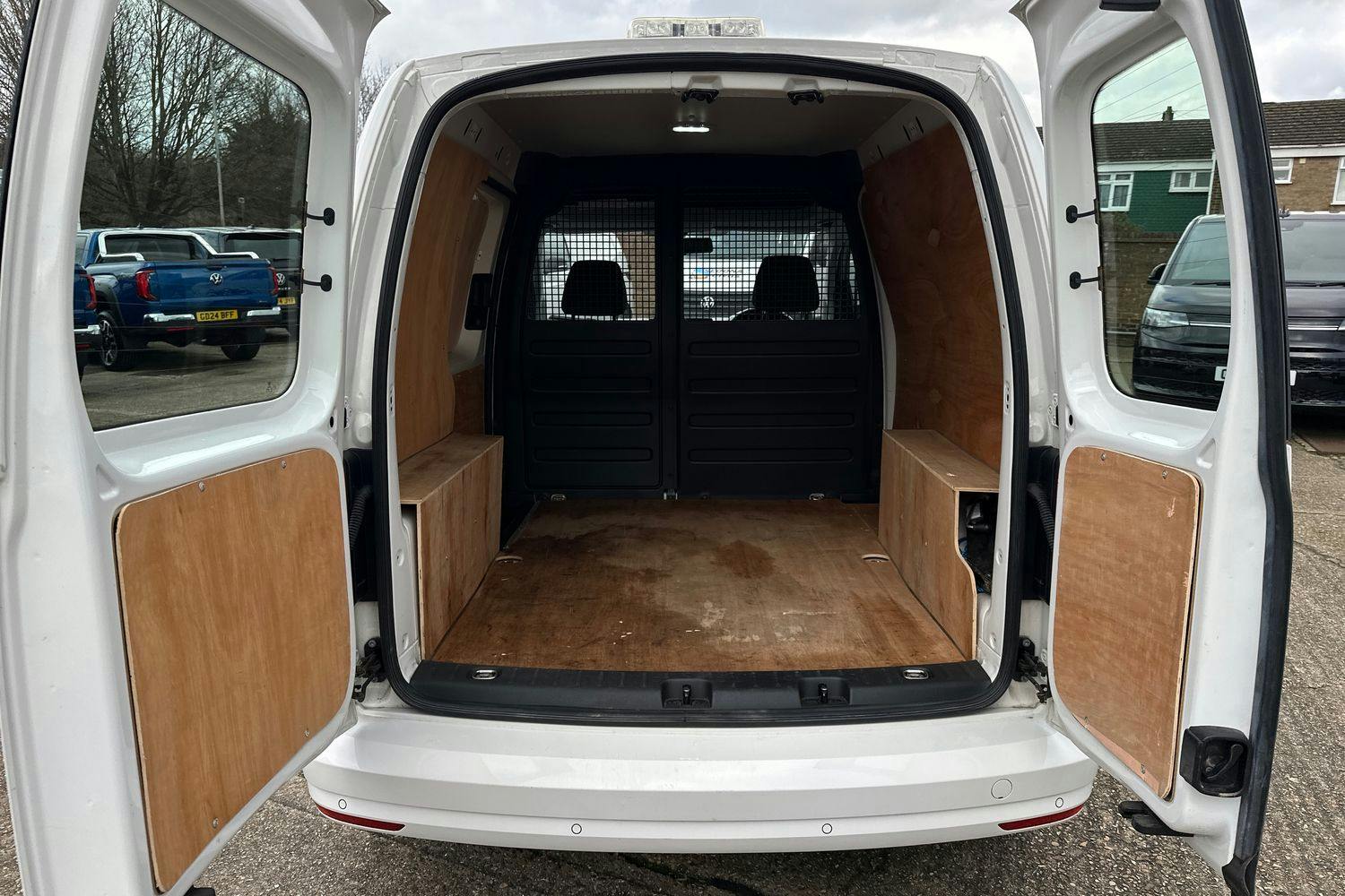 Used Vans | JCB Volkswagen/Eurovans Commercial